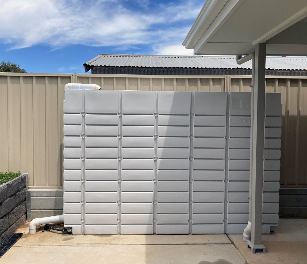 ThinTanks 3000 Litre Water Tank | Vertical Garden Tank | Kingspan Water ...